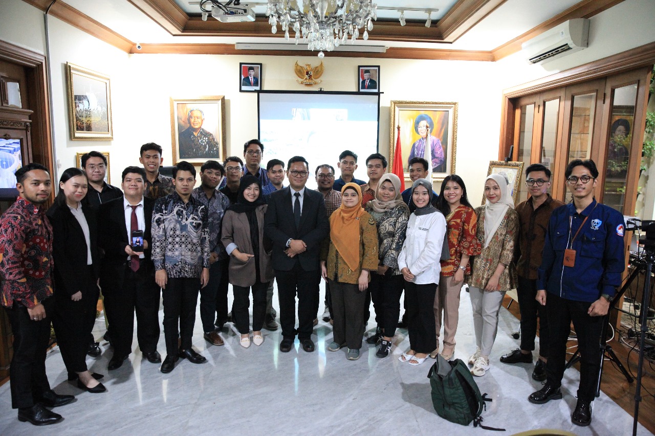 PYC Paper Competition: “Holistic Transformation for a Sustainable ...